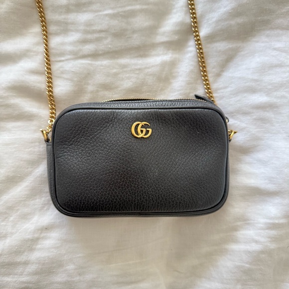 Gucci | Bags | Gucci Gg Marmont Mini Camera Bag Black Leather Gold ...